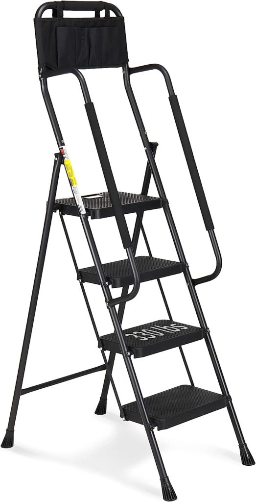 Best Step Ladders for Senior Adults - The Senior Tips